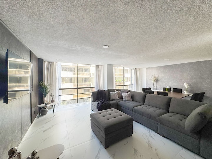Luxury 5br Apt, Amazing Location, Sleeps 16 People - Ciudad de México