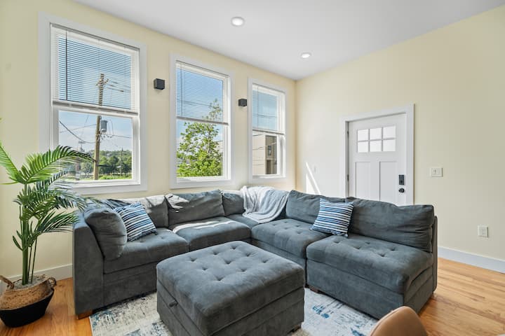 Brand New Family Home! The Game Room At City Key - Union City, NJ