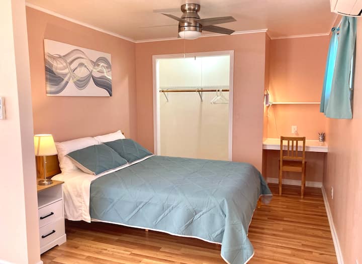 Cozy Clean Guesthouse Near Downtown San Antonio - Fun Town, San Antonio