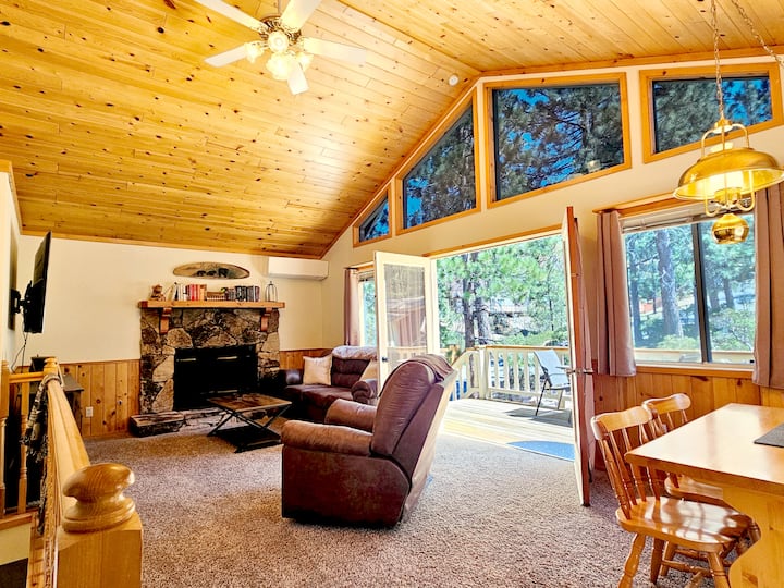 3br Home W Game Room By The Village, Lake & Summit - Big Bear Lake, CA