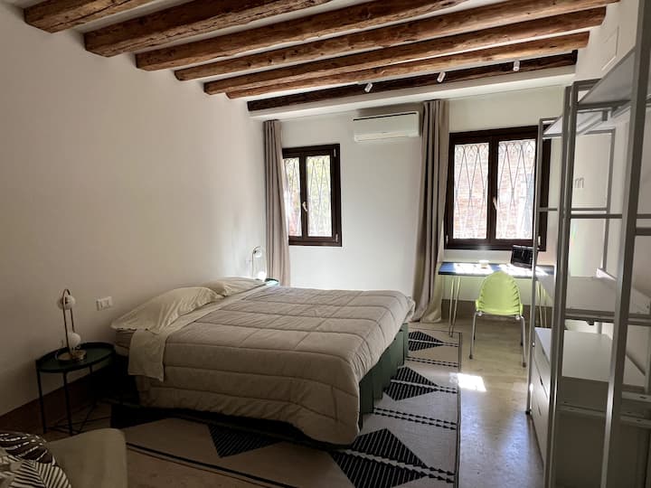 The Green Nook In Venice - Venice