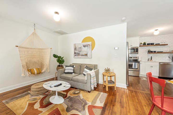 Gorgeous 1br In Noda + Lightrail - University City Boulevard – Charlotte