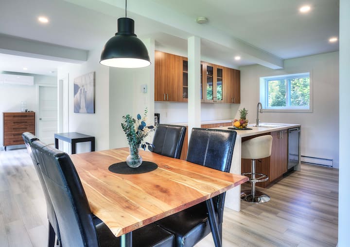 Forest Retreat - Monthly Rental 2br + 2ba - Mont-Tremblant