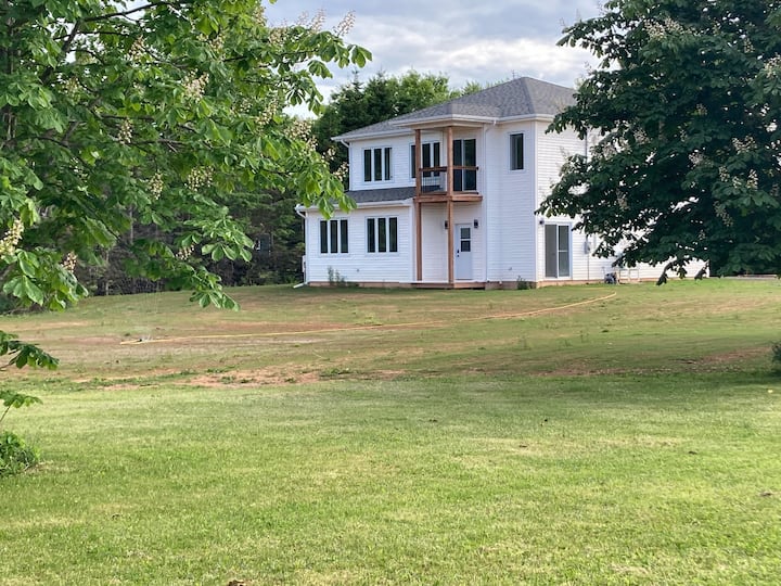 New Family Friendly Home Minutes To Charlottetown - Charlottetown
