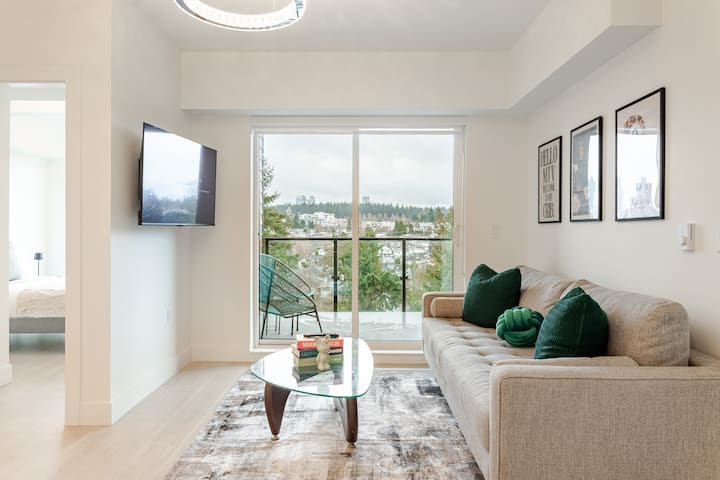 Modern Oasis Near Van's Best Spots! - Vancouver