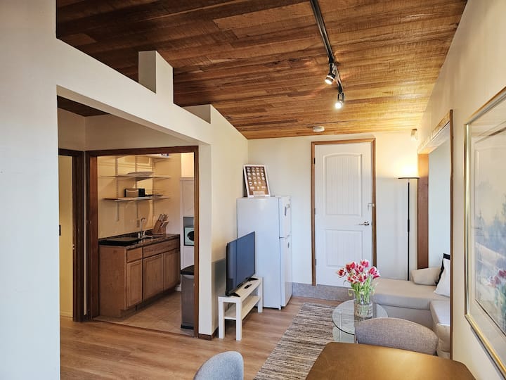 Private Lake View Escape In Sammamish - Bellevue