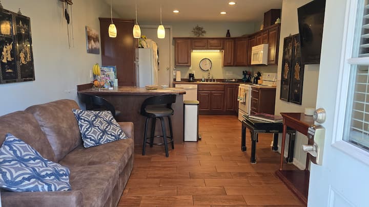 Ravenwood Suites - Anchorage, AK