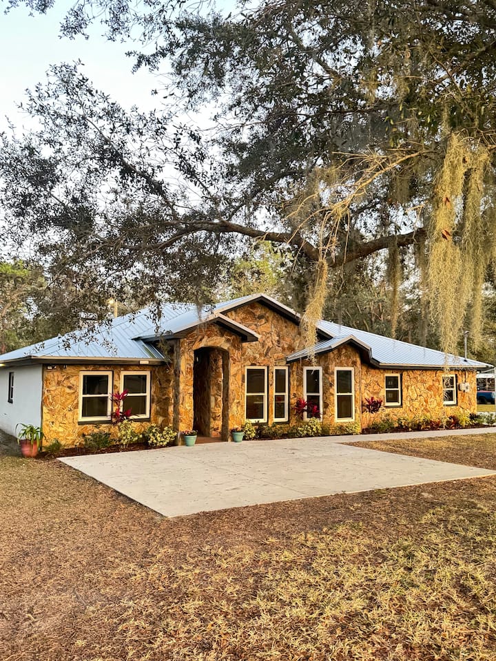 The Bunkhouse At Origins Ranch - Plant City, FL