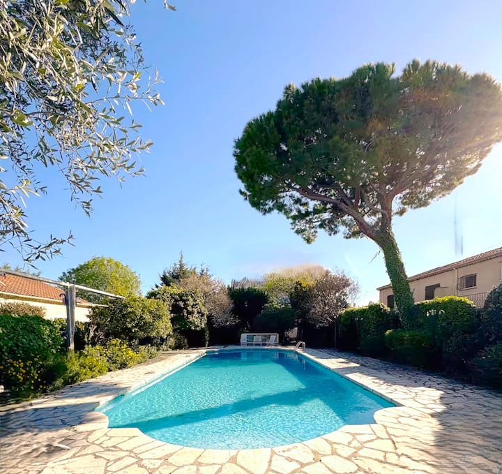 Villa Provençale 
Large Pool And Beautiful Gardens - Cagnes-sur-Mer
