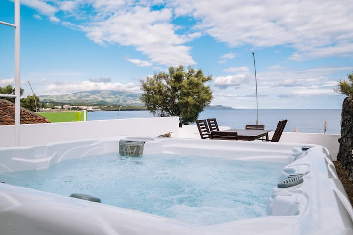 Ocean View Retreat 2 - Sea View With Jacuzzi - Ponta Delgada