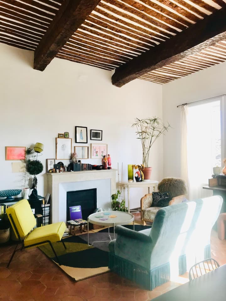 Appartement Au Pied Du Château, Vue Sur Le Ventoux - Grignan