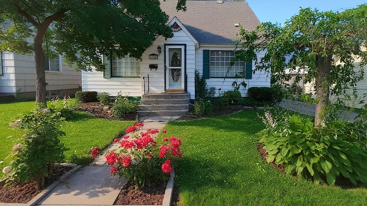 Cape Cod On Cda! Downtown Charmer! Walkable.bikes! - Coeur d'Alene, ID