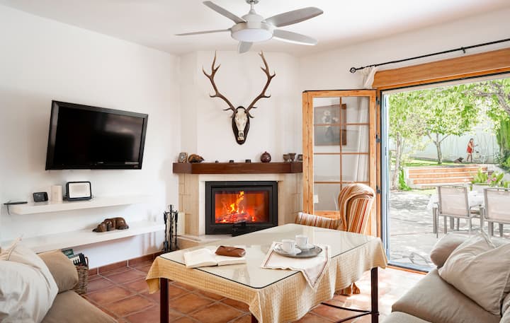 Casa El Pilar Con Chimenea, Jardín Y Parking - España