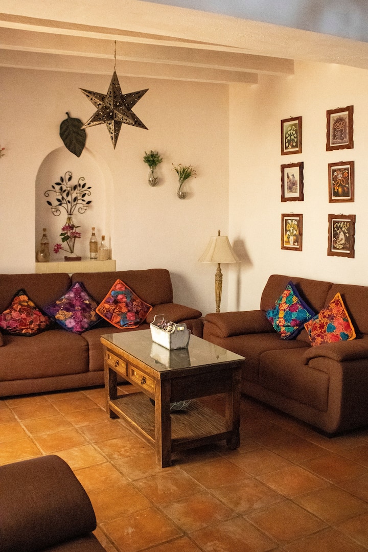 Great Views & Location In Centro - Guanajuato