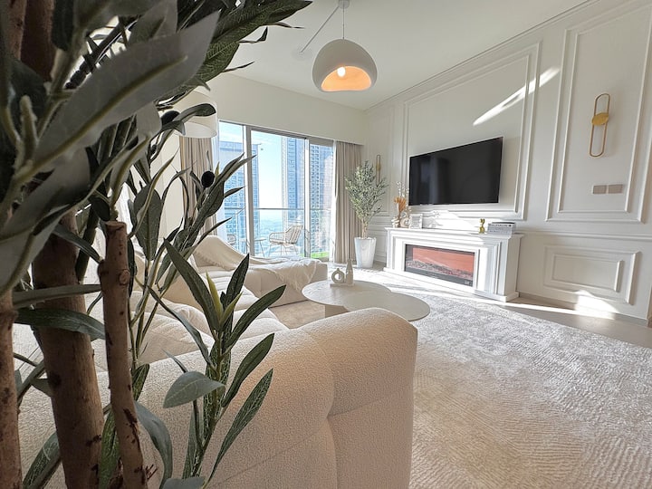 Stunning 1br | Burj View From Infinity Pool - Dubai