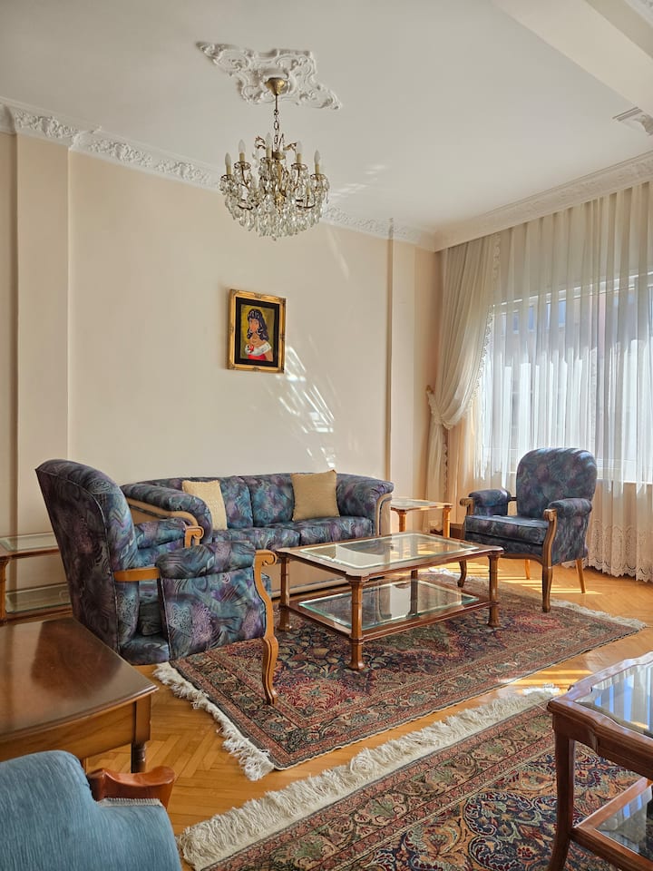 Family-friendly And Vintage 2br In Bomonti - Şişli