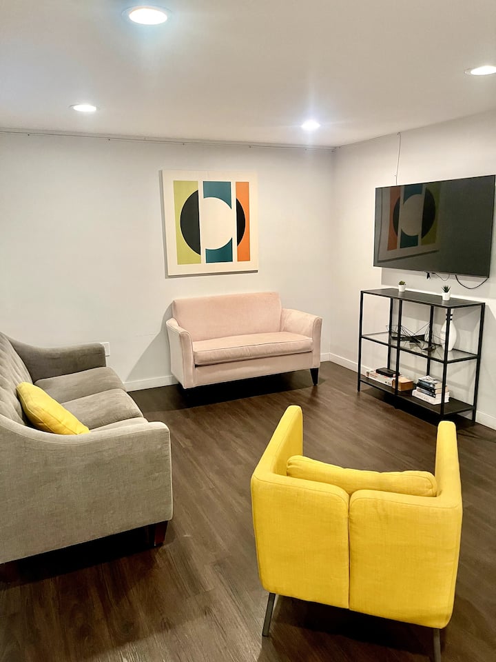 #211 Boutique Coastal Shared Living Private Room - Redondo Beach, CA