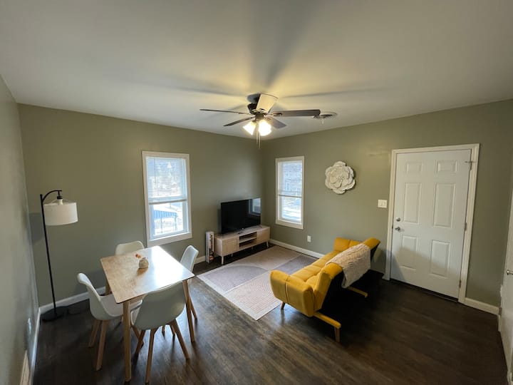 Charming Retreat - Walk To Downtown, Pets Welcome - Binghamton, NY