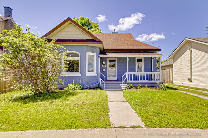 Barrie Getaway | Near Go Station & Waterfront - Barrie