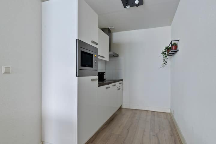 Central And Light Apartment - Rotterdam