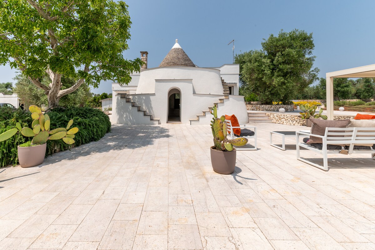 Amazing Trullo in Ostuni - Trulli (Italy) for Rent in Ostuni, Puglia ...
