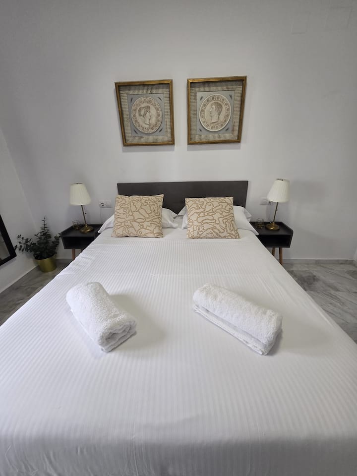 Allo Apartments San Lucas 2 Habitaciones + Parking - Jerez de la Frontera