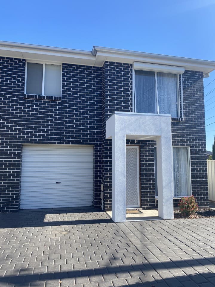 Oaklands Junction 102a - Adelaide