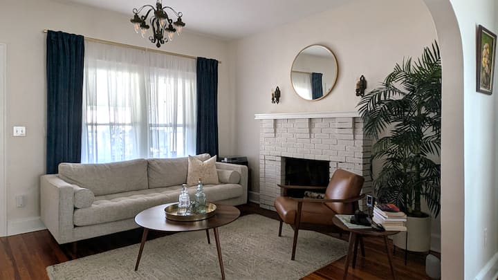 Historic Bungalow Near Downtown Orlando - Orlando, FL