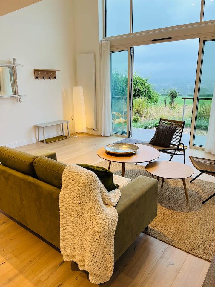 Luxury Converted Barn With Stunning Open Views - Axminster