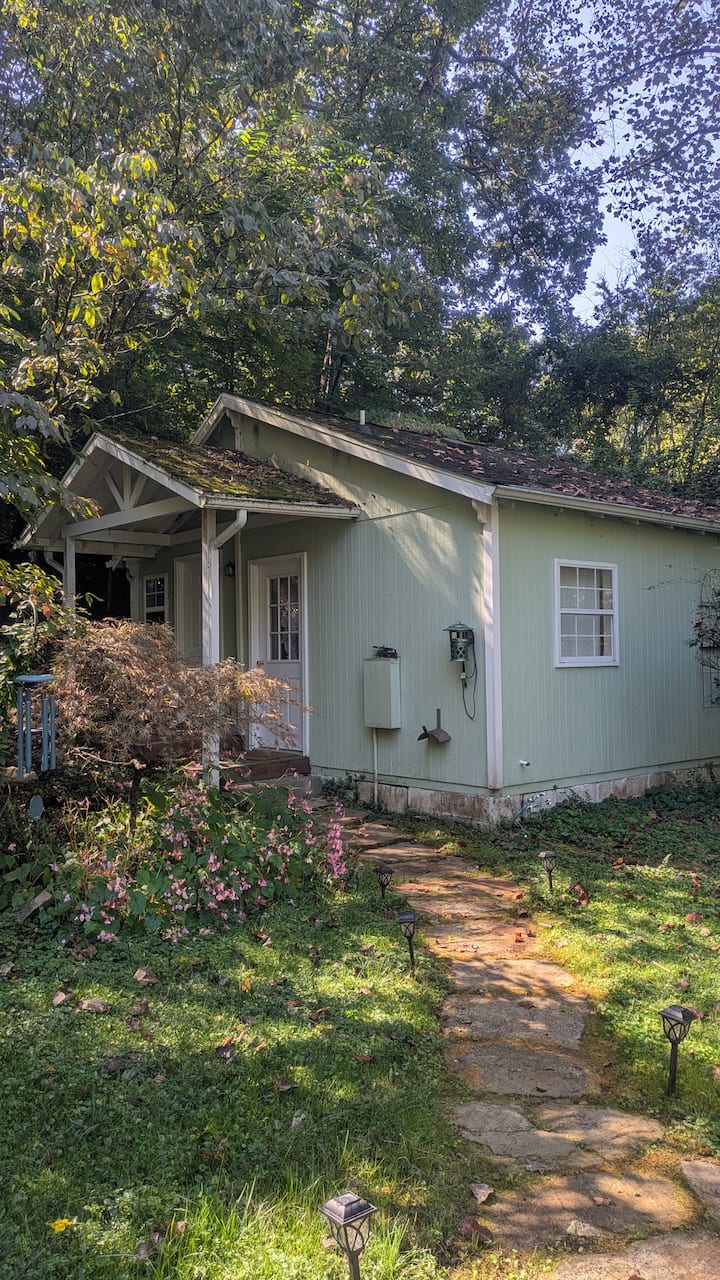 Cottage Guesthouse - Melton Hill Lake, TN