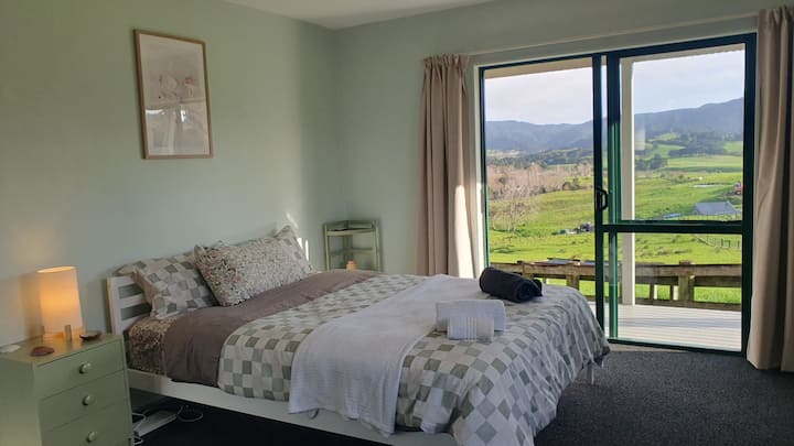 Spacious Countryside Unit Near The Beach - Mangawhai Heads