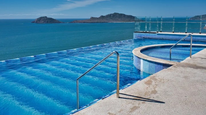 Elegante Apartamento En El Malecon Alberca Infinit - Mazatlan