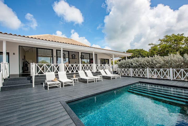 Luxury 4br Suite With Private Pool – Jan Thiel - Curaçao