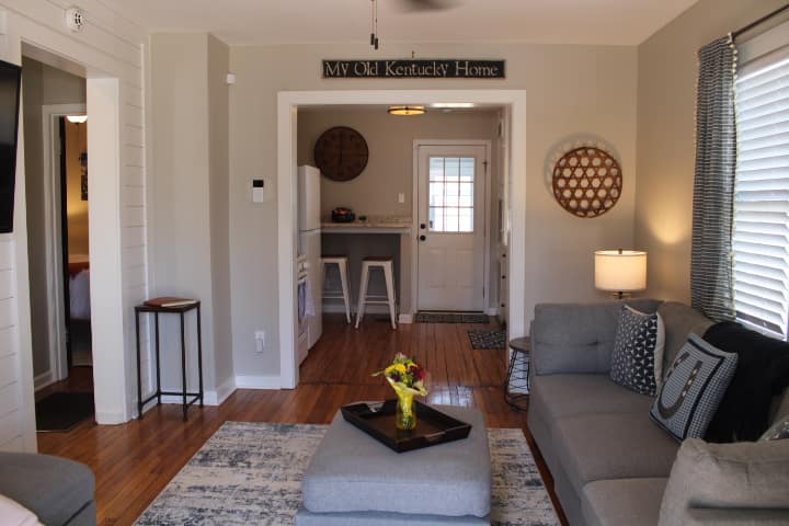 Derby City Charmer-near Expo Ctr - Louisville, KY