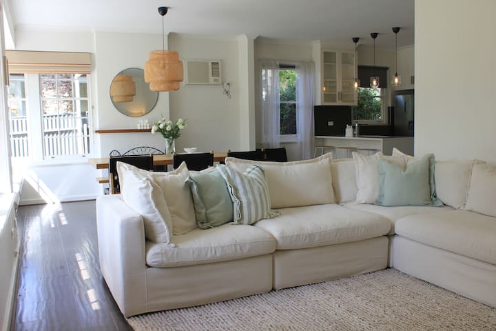 Cozy Gas Fireplace Perfect For Cold Barossa Nights - Greenock