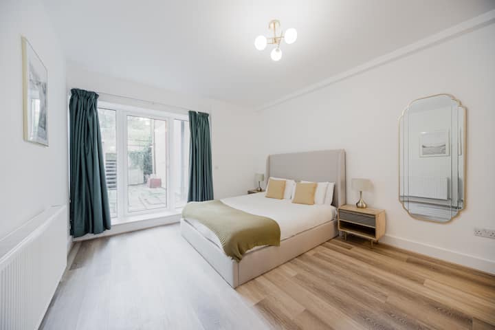 Smart Spacious Kensington Haven - Fulham