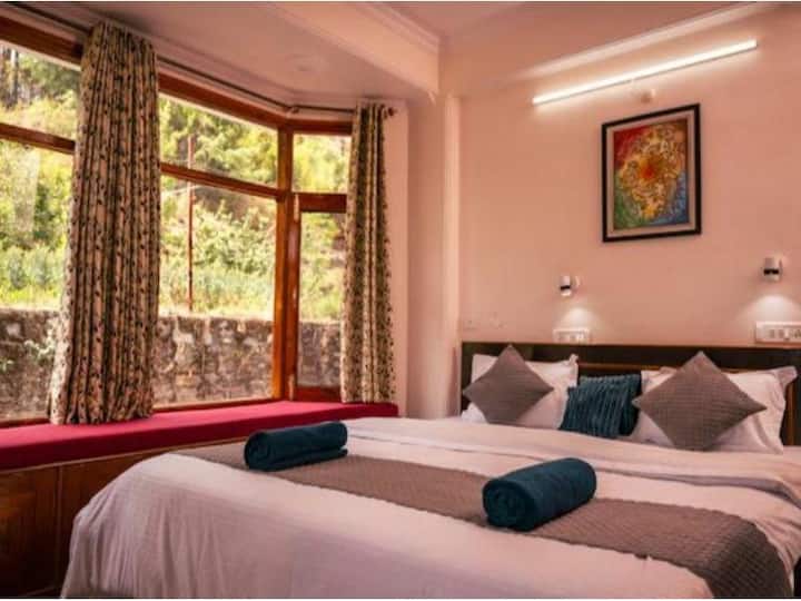 Deluxe Room - Shri Villa - Chail
