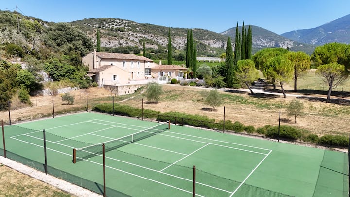 Mas De Charme – Piscine & Tennis – 10 Couchages - Bédoin