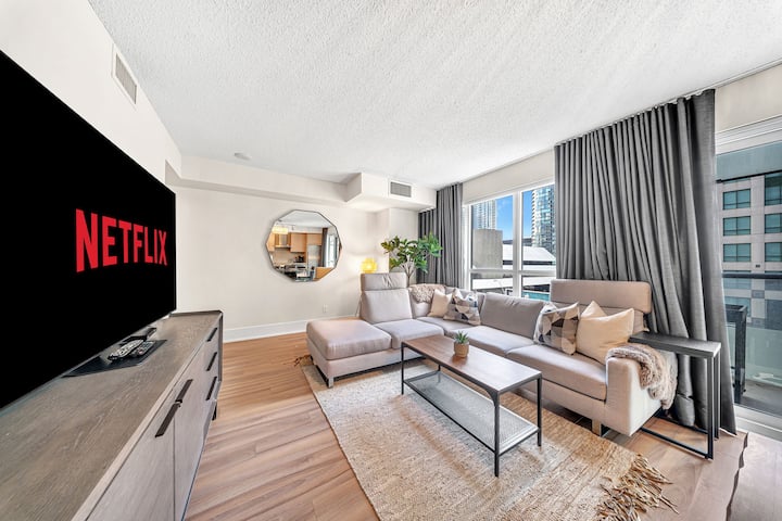 Modern Suite Steps From Cn Tower - Toronto