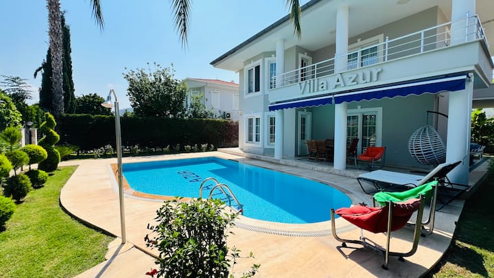 Villa Azur - 4 +1 , Plaja 5 Dk Yürüme Mesafesi - Kemer