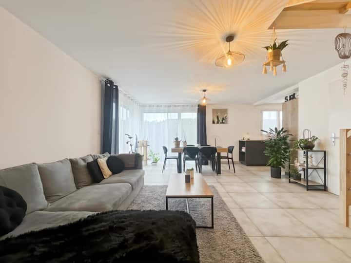 Maison à Anthy, 900m De La Plage - Bellevaux