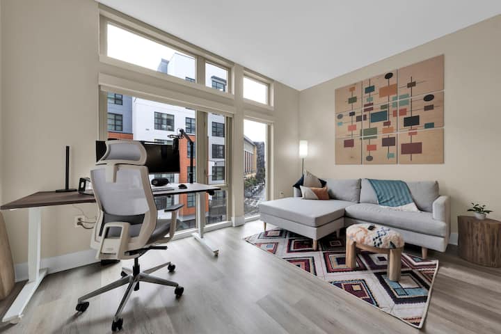 Mission Bay 1 Br W/ Work Setup - 11673 - San Francisco, CA