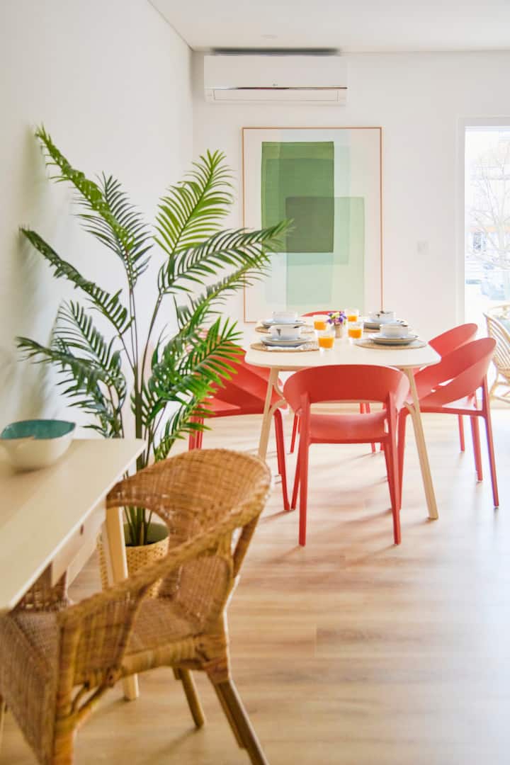 Stylish Apartments By The Beach, By Timecooler - Setúbal