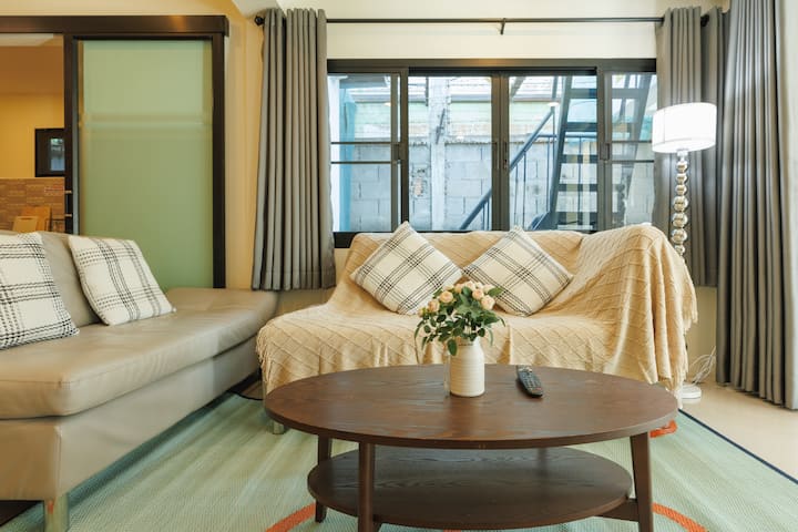 Spacious Tranquil Villa W/parking-nimman&maya Mall - Chiang Mai