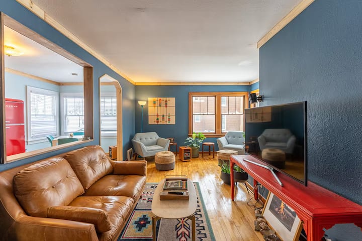 The Portage Haus 4bd/2ba- Right Downtown - Ely, MN