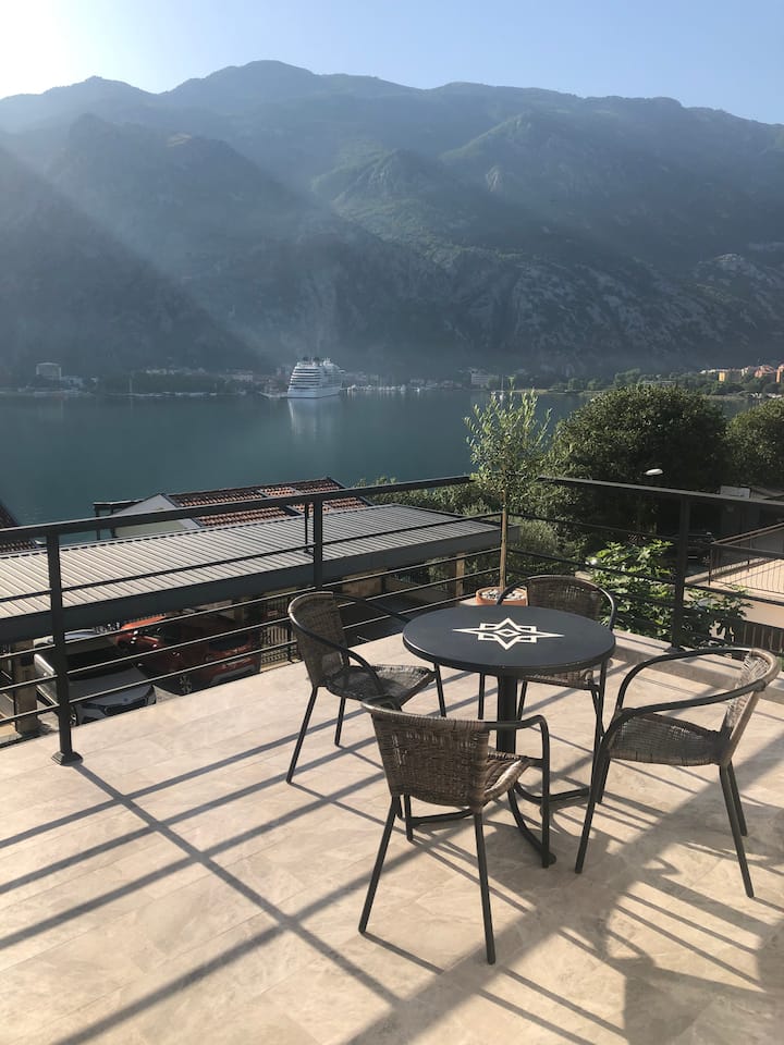 Amazing Sea View!
Two Bedroom Apartment & Terrace - Kotor