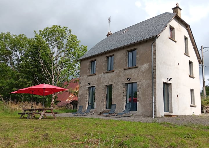 Maison 10 Personnes 5 Chambres - Chastreix