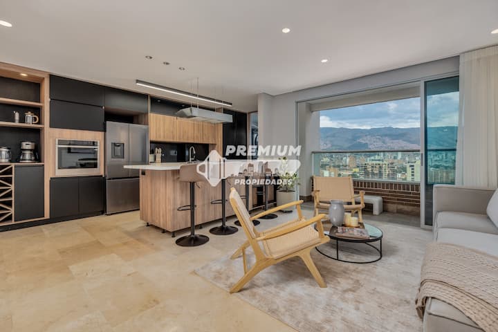 Spacious 3br In Laureles With Ac & Amazing View - Medellín