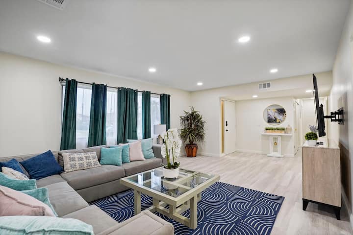 Spacious 3br Home Near Disneyland/central Oc - Buena Park, CA