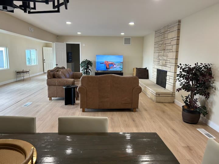 Private Hillside Pool Home  With View-nos/yaamava - San Bernardino